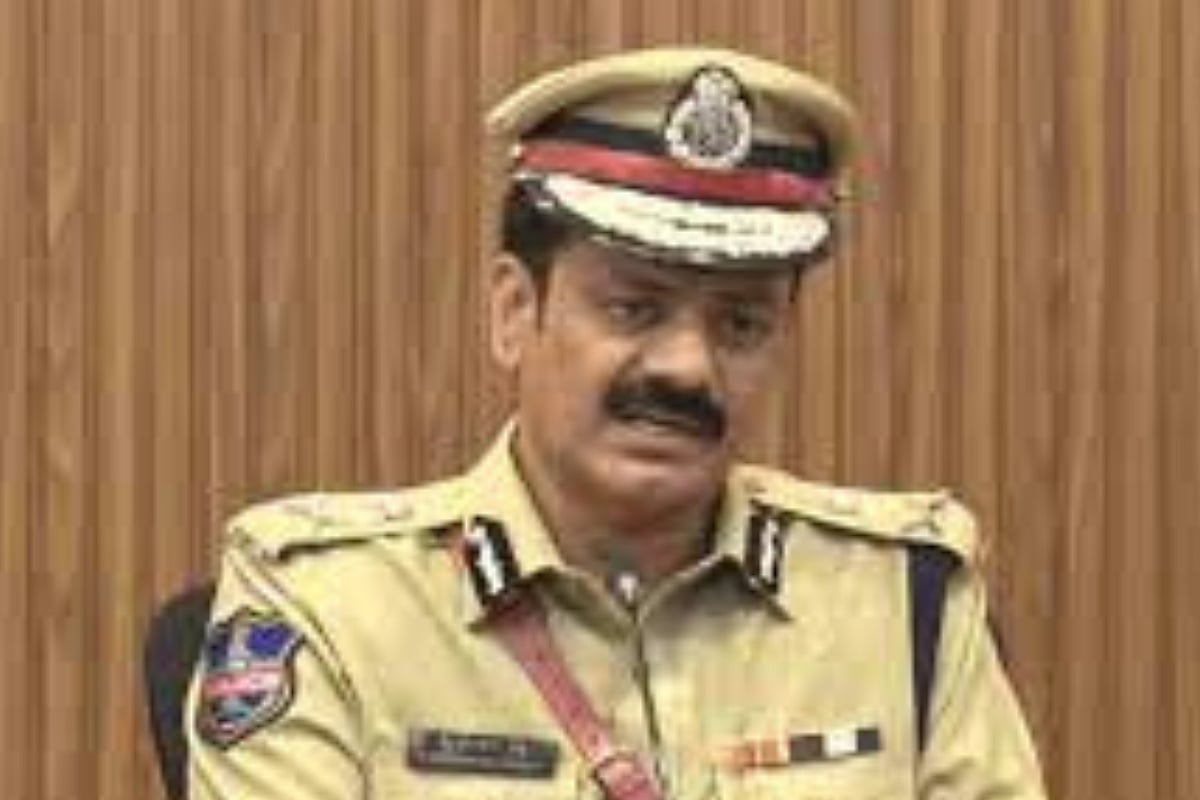 Hyderabad Police Suspends Officers for Refusing Complaint Without ...