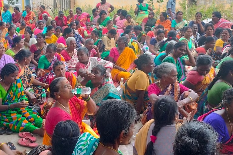 Ennore gas leak: Protesting residents allege police lodged FIR to ...