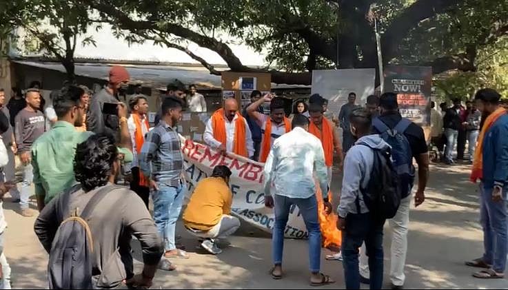 Mob assaults FTII students, chants ‘Jai Shree Ram’ and burns Ayodhya ...