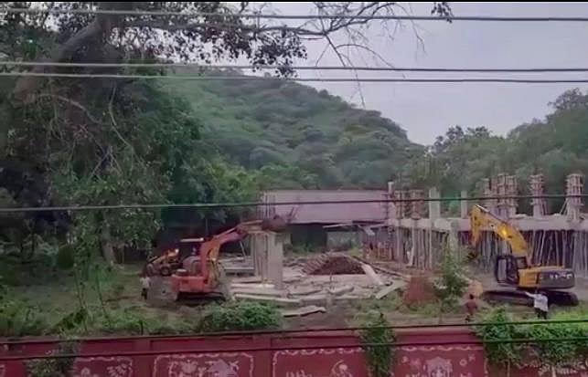 AP: YSRCP’s office demolished mid-construction despite High Court stay
