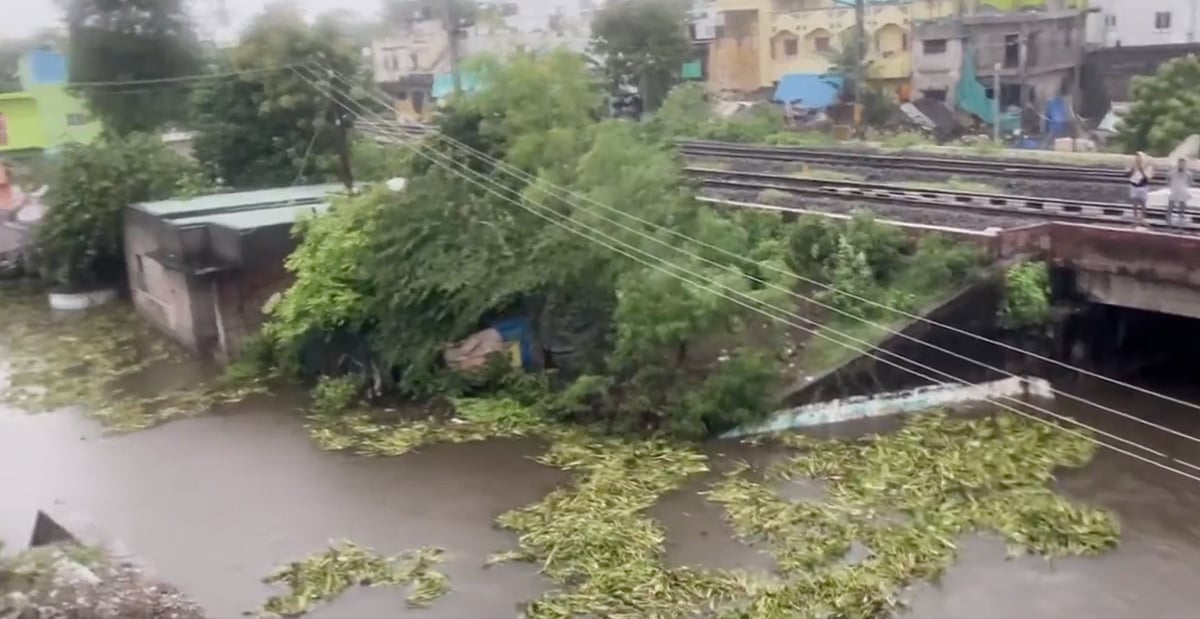 Cyclone Fengal weakens into deep depression, red alert in three TN ...