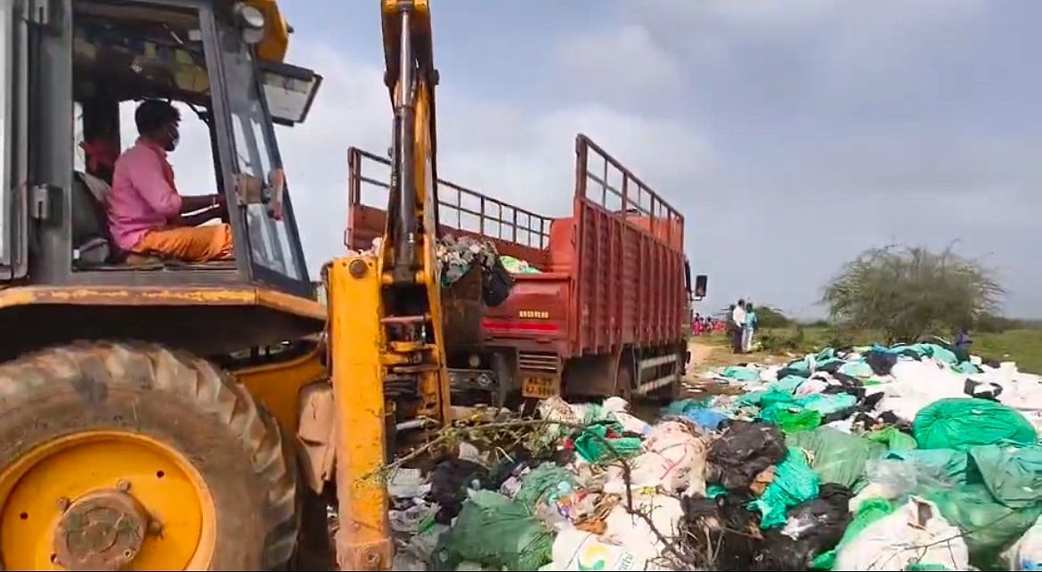 Kerala officials reach Tamil Nadu to clear illegal waste