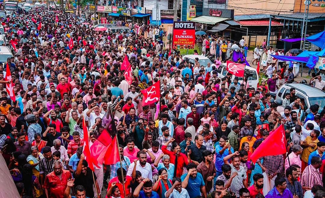 VS laid to rest at Punnapra-Vayalar Memorial, Kerala bids adieu to ...