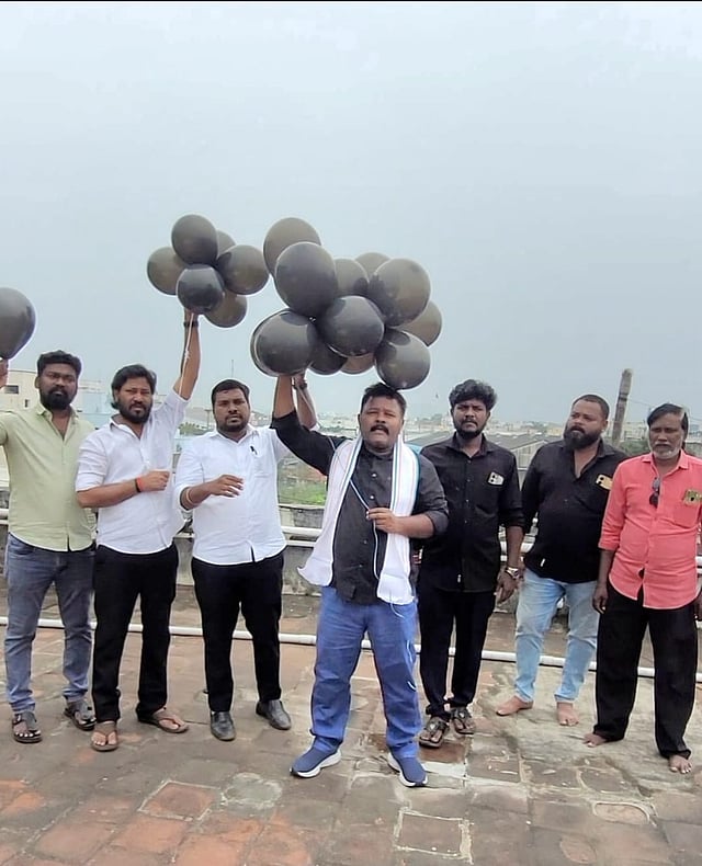 TN Congress members arrested for protesting during Modi visit