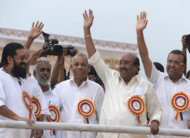 SNDP supremo Vellapally Natesan hints at BDJS-BJP split
