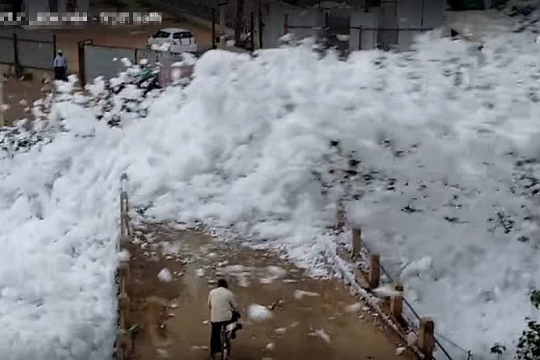 Frothy mess: Mild weekend rain causes Bengaluru’s Bellandur Lake to ...