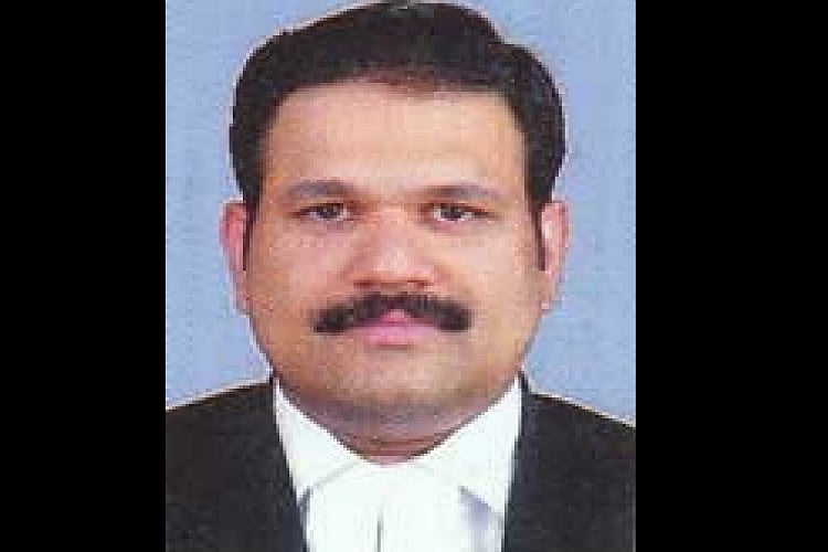 Eye witness says he saw Kerala government pleader Manjooran molesting a ...