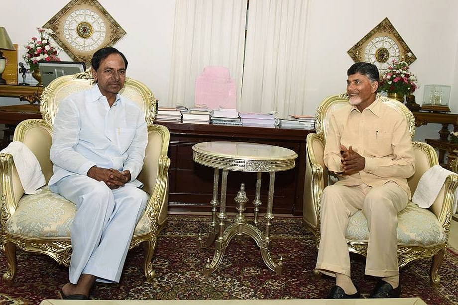 In pictures: Naidu meets KCR, hands over invitation for Amaravati ceremony