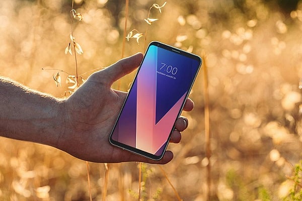 LG launches 6-inch ‘LG V30’, its lightest flagship with FullVision Display