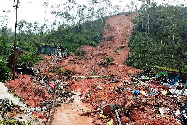 Unchecked, unscientific construction led to landslides in Idukki, say ...
