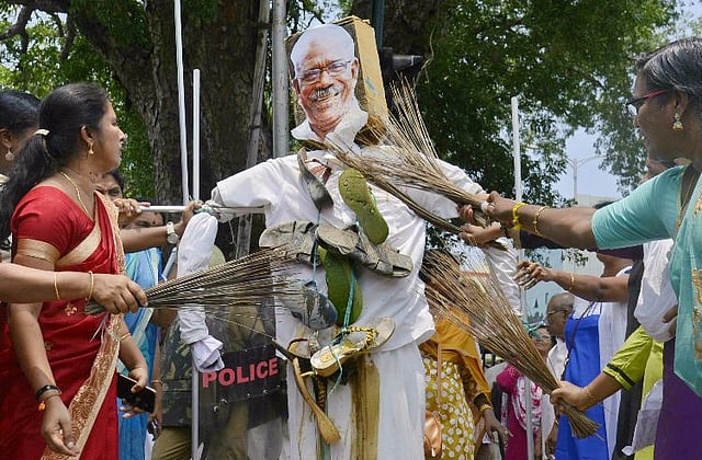 MM Mani, the man who verbally abused Pembilai Orumai, demands ‘decency ...