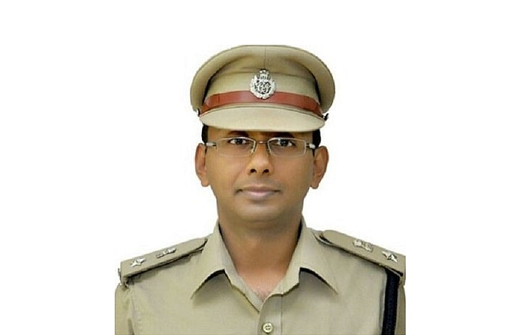 K’taka IPS officer dumps training, goes on pleasure trip with family in ...