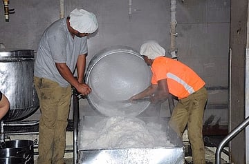 Adamya Chetana: a go-green Bengaluru initiative beginning from the kitchen