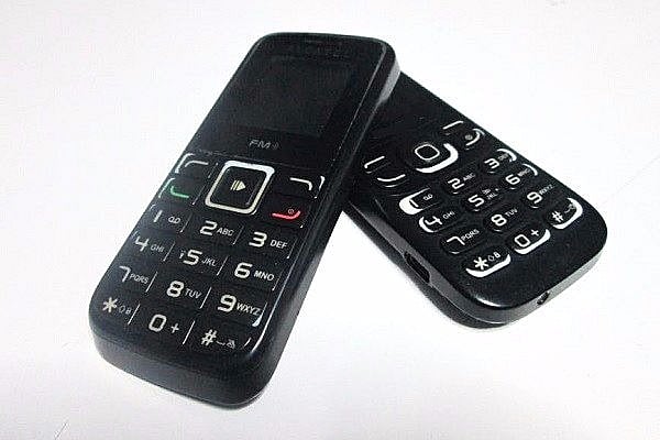 Govt push for women's safety: To make GPS mandatory in feature phones