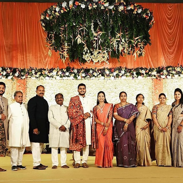 Warangal couple wears khadi outfits for wedding reception to promote ...