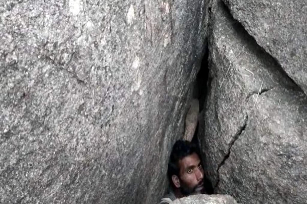Telangana: Man stuck between rocks for 42 hrs rescued