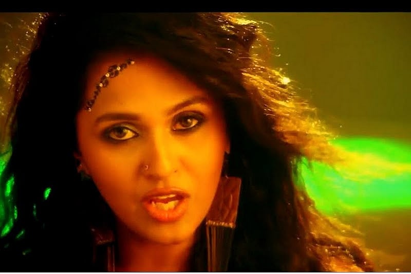 Video: Singer Smita releases new song in 'Kiliki', Bahubali's fictional ...