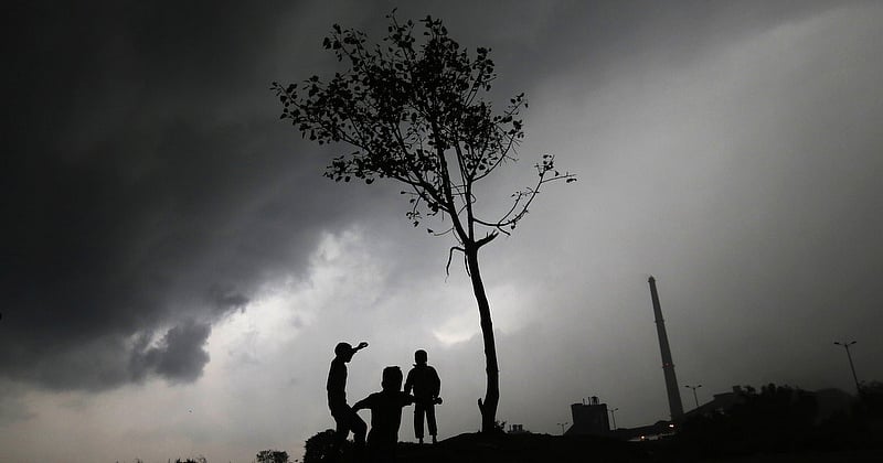 This Monsoon, Say it With Twitter’s New Blue Umbrella Emoji