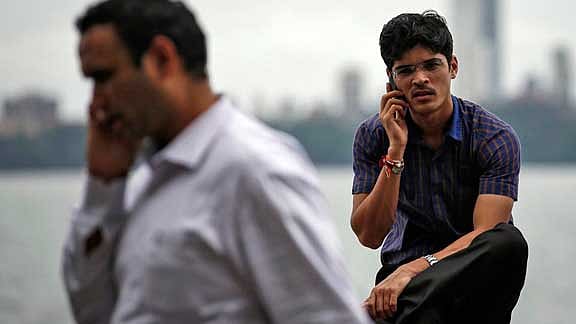 India’s First Call From a Mobile Was on This Day 20 Years Ago