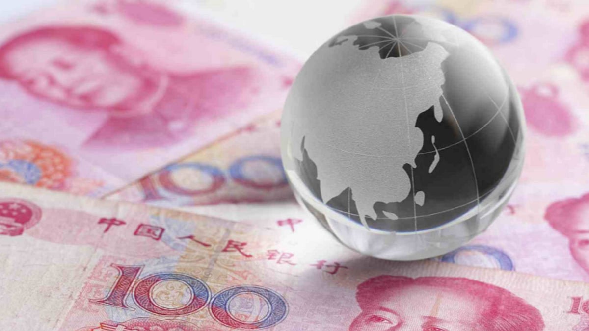 Currency Devaluation: Why, When and at What Cost