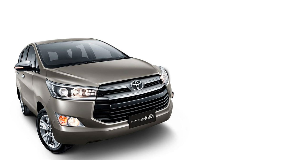 Toyota Innova Hycross Teased: Launch Date in India, Price, Features ...