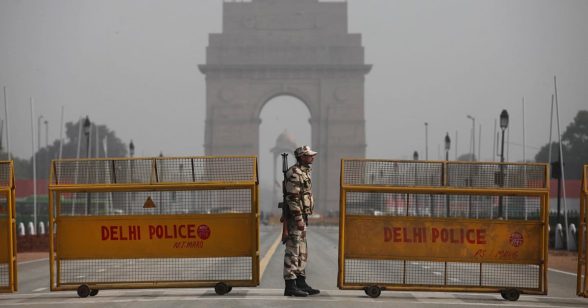 Delhi, UP on Alert as Suspected ISIS Operative Arrested With IED