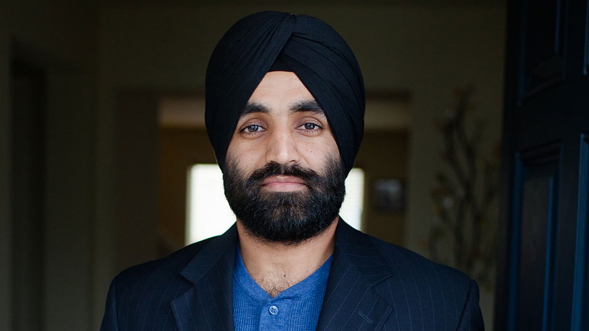Sikh Army Captain Sues US Military Over Religious Discrimination