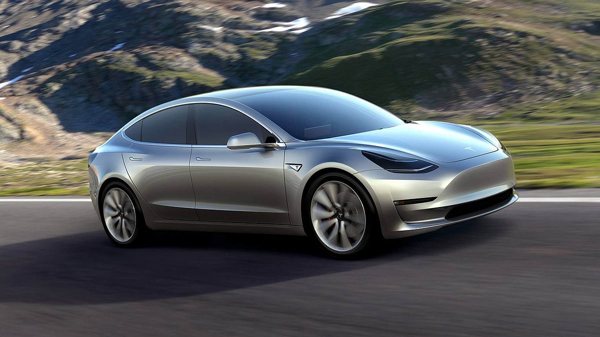 First Ever Electric Road in the World Opens up Sweden