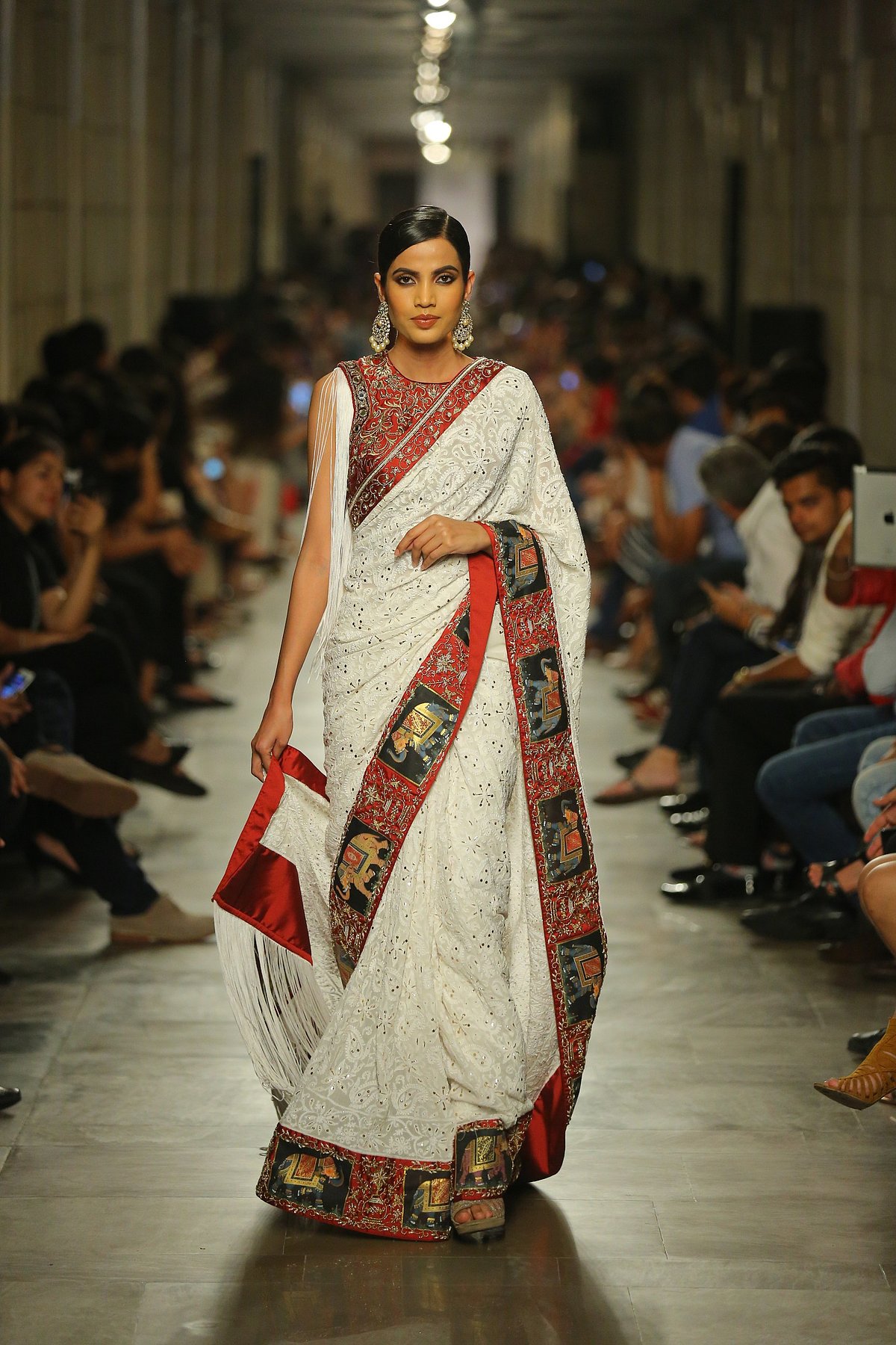 A Glimpse of Manav Gangwani’s Fashion Show From India Couture Week