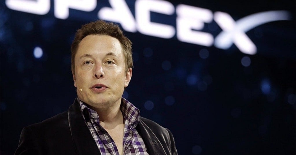 Musk Trolled For Calling Himself a Socialist & Marx a Capitalist