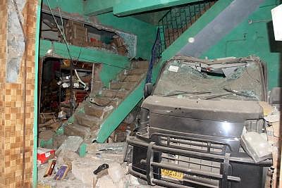 2 killed in Karachi explosion