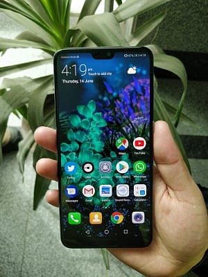 5G-enabled, foldable smartphones became a reality
