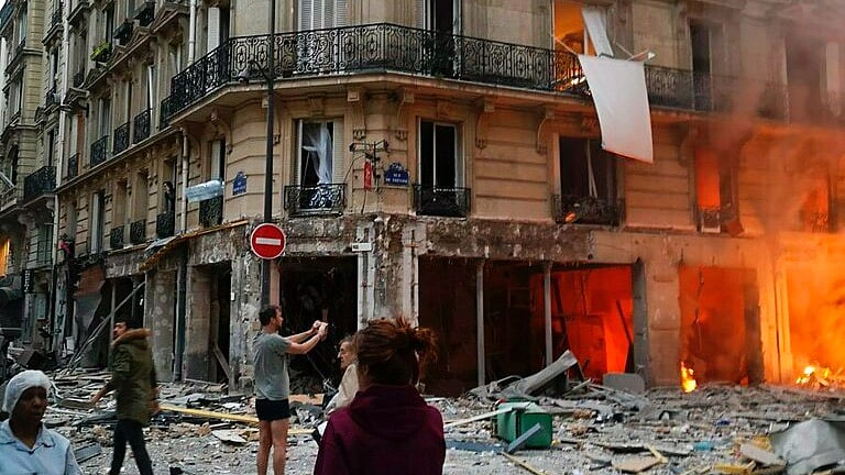 Death Toll Rises to 4 in Paris Bakery Blast, 9 Others Critical
