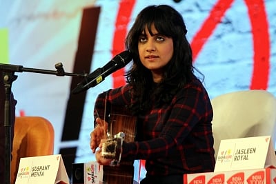 Don't believe in overnight success: Singer Jasleen Royal
