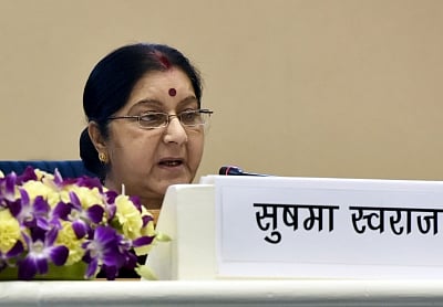 Please maintain decorum while speaking: Sushma to Rahul