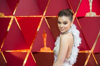 Hailee Steinfeld to star in 'Voicemails for Isabelle'