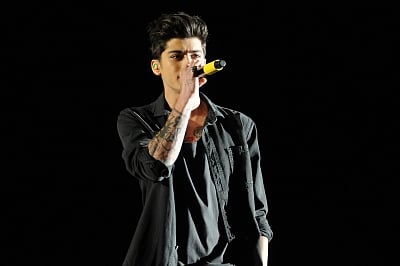Zayn Malik sings 'A whole new world' for 'Aladdin'