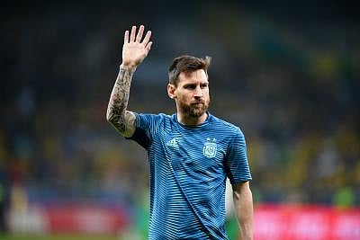 Messi gets red card as Argentina beat Chile