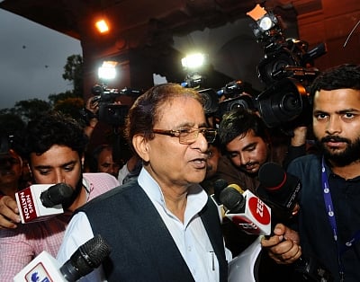 As govt tightens noose, friends start deserting Azam Khan