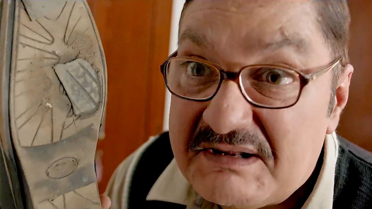Hotstar’s Chappad Phaad Ke Review: Vinay Pathak Starrer Chappad Phaad ...