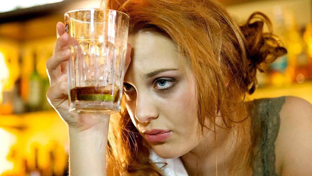 Hangover: Symptoms and Tips to Manage it Well