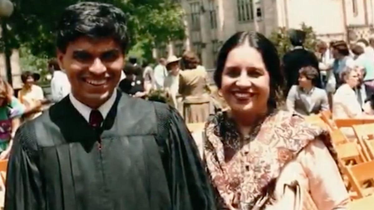 Watch: Indian American Journalist Zakaria’s Tribute To His Mother