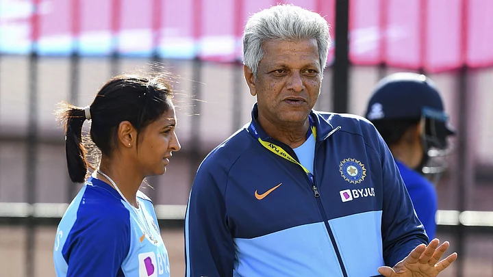 WV Raman Wants Indian Women’s Team to Practice More With Pink Ball