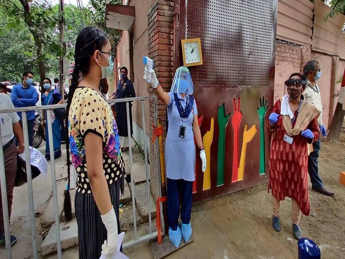 NEET UG 2021 Dress Code and Other Guidelines: Here's what not to wear ...