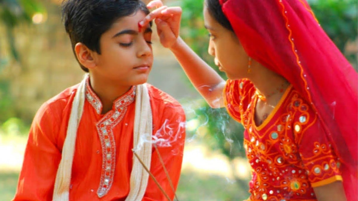 Diwali Bhai Dooj 2021 Date, History and Significance. Why do sisters do ...
