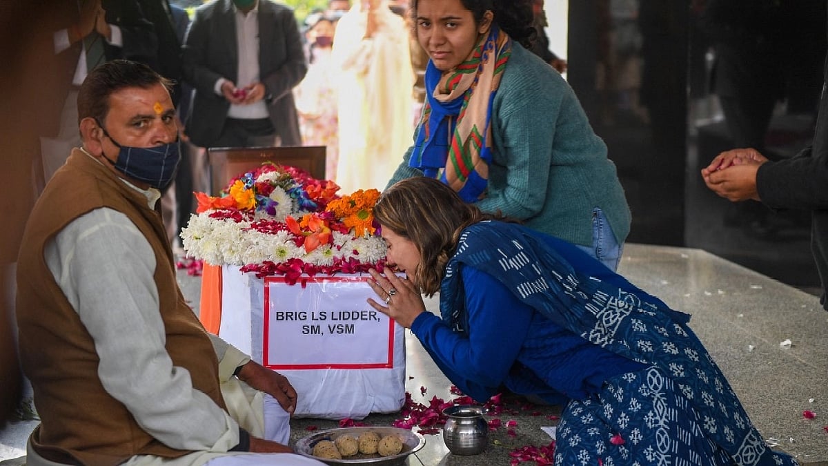 'A hero, my best friend': Family Bids Adieu To Brigadier Lidder at Brar ...