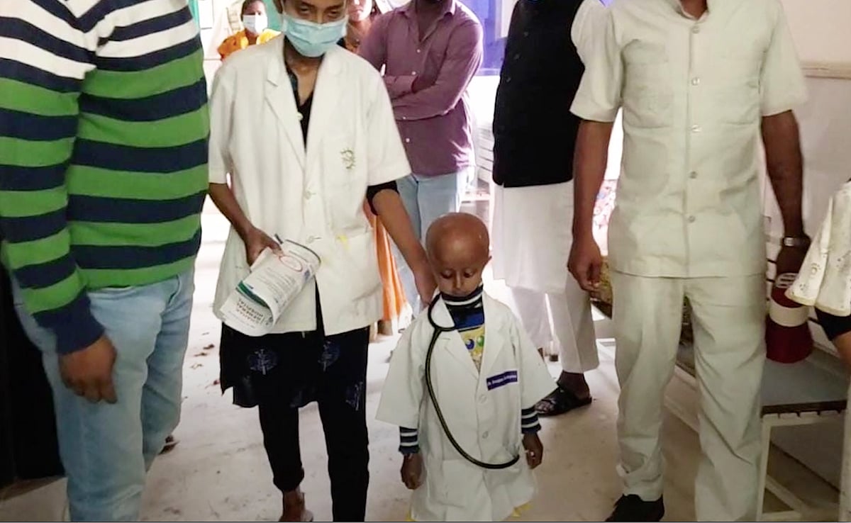 Good News: When 8-year-old Girl With Progeria Became a Doctor For a Day