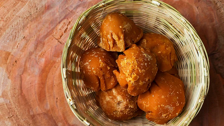 7 Impressive Health Benefits Of Jaggery