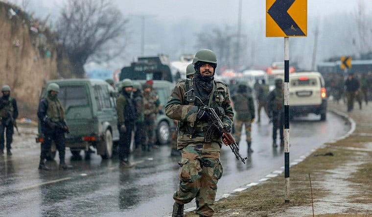 Jammu and Kashmir Encounter: 3 Terrorists Eliminated in Pulwama’s Pahoo ...
