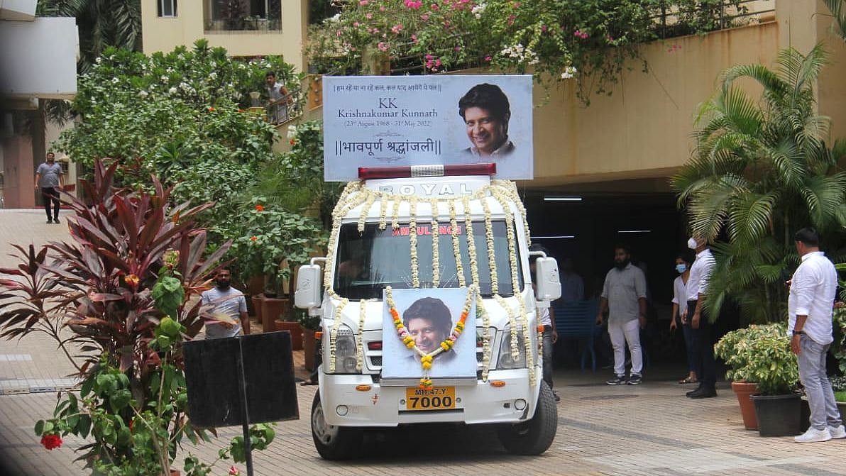 KK Funeral Live Updates: Son Nakul Leads Funeral Procession, Celebs Join